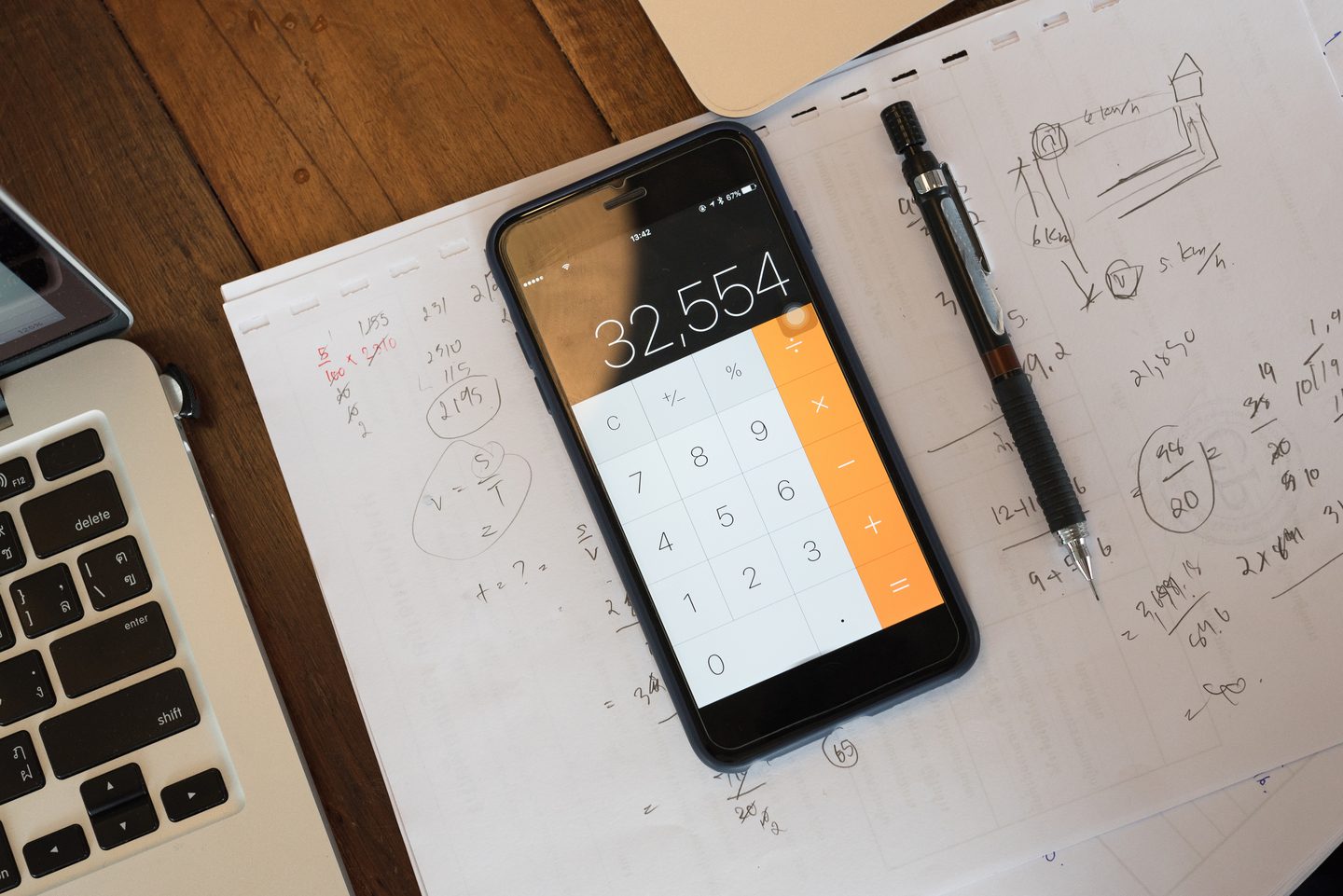 Fees and costs for university in Canada | Kaplan Pathways