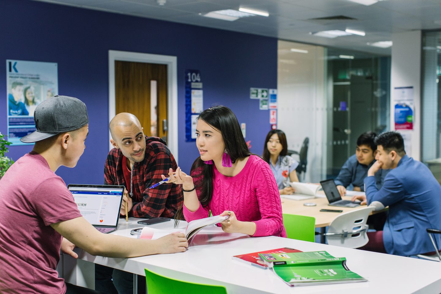 Study options for international students | Kaplan Pathways