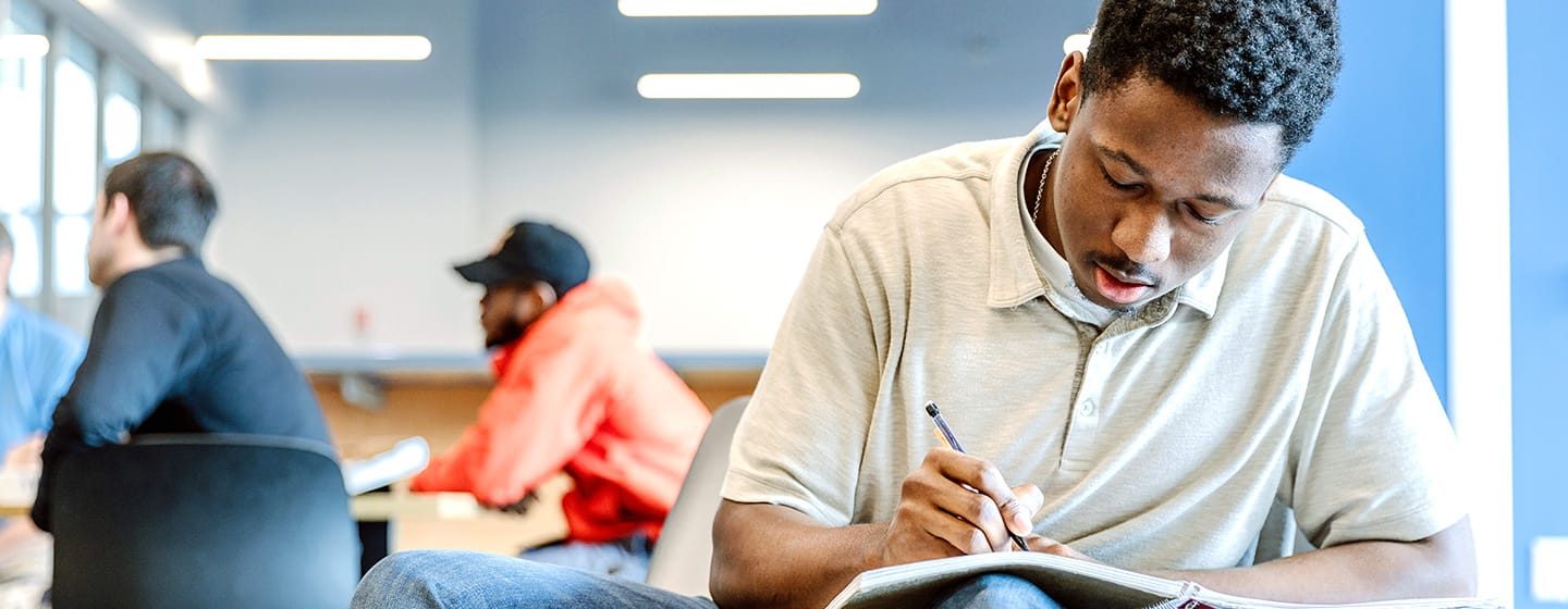 What's the difference between a major and minor? - Kaplan International ...