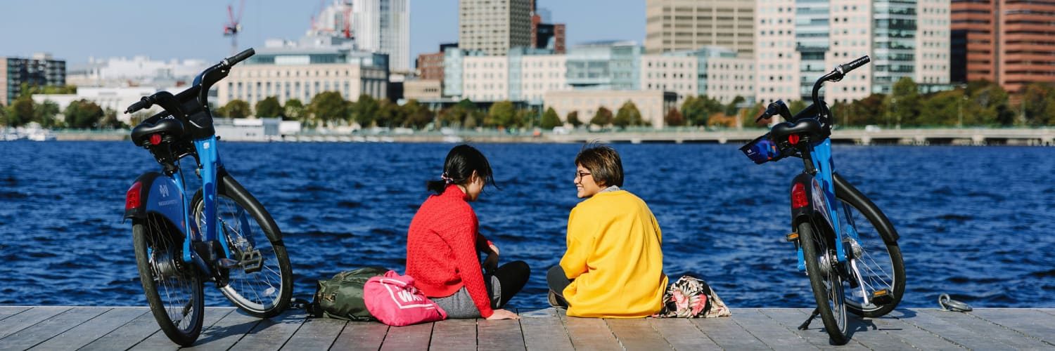 How to make friends when you move abroad - Kaplan International Pathways