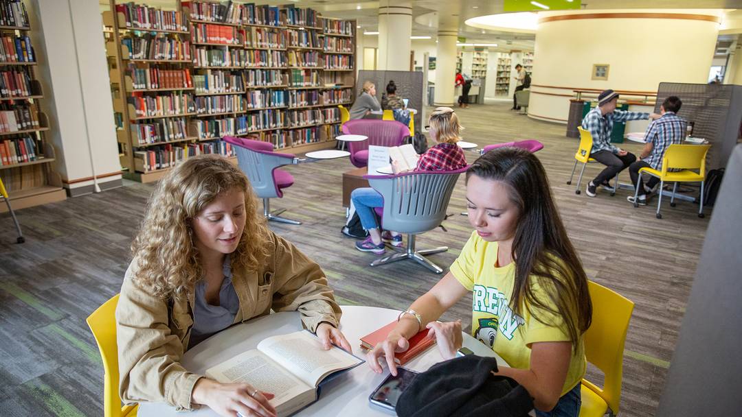 Live in the heart of Eugene | University of Oregon | Kaplan International